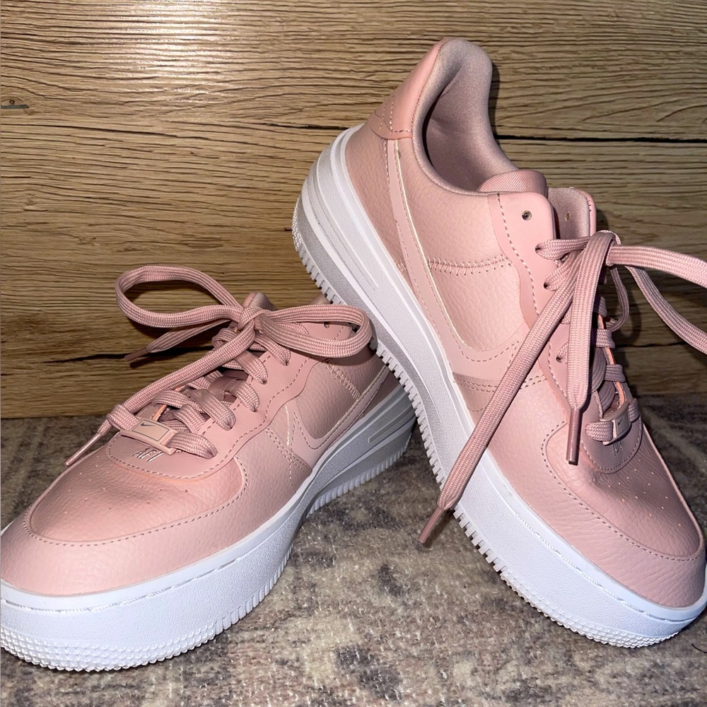 Light Pink Nike Air Force 1 Sneakers - Gem